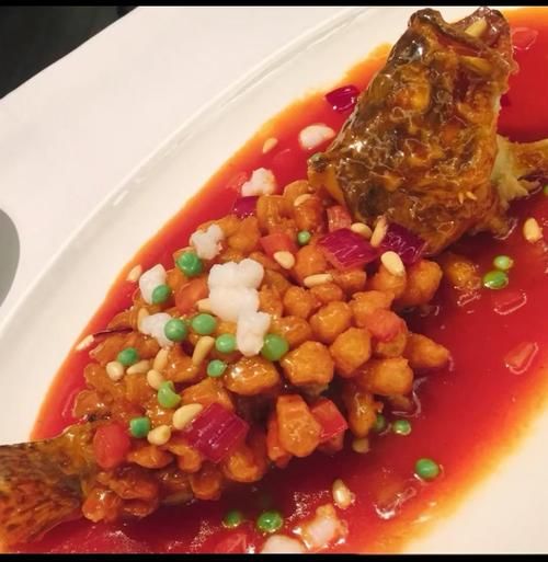 松子桂鱼是哪里的菜_正宗做法揭秘-第1张图片-山城妙识