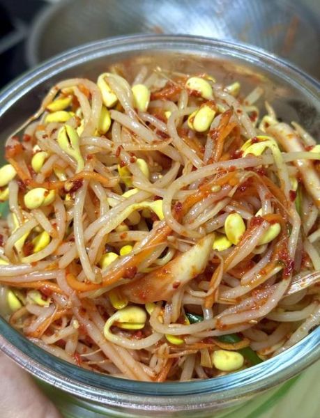 黄豆芽怎么拌好吃_黄豆芽凉拌做法大全-第1张图片-山城妙识