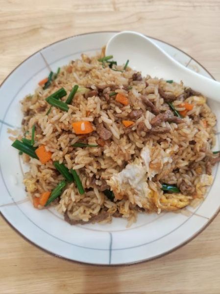 孜然牛肉炒饭怎么做_孜然牛肉炒饭热量高吗-第1张图片-山城妙识