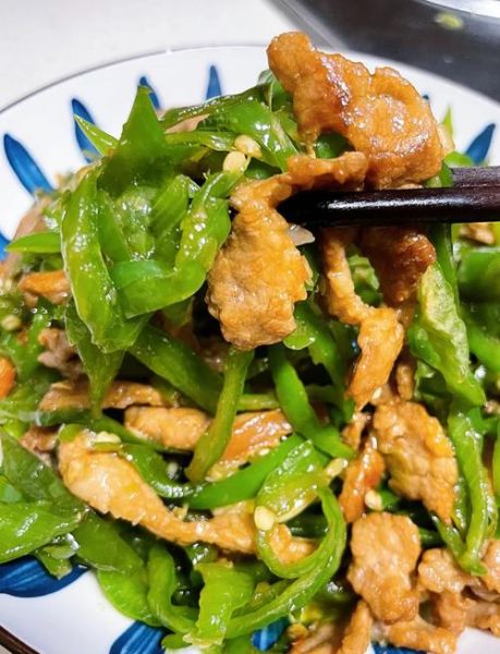 辣子炒肉怎么做_辣子炒肉家常做法-第1张图片-山城妙识 辣子炒肉怎么做_辣子炒肉家常做法-第1张图片-山城妙识