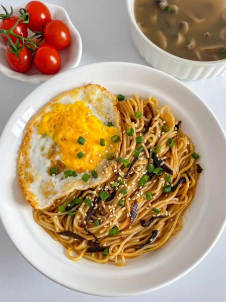 葱油拌面怎么做简单又好吃_家常葱油拌面做法-第2张图片-山城妙识