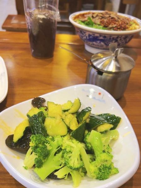 饸饹面怎么做_饸饹面用什么面粉-第1张图片-山城妙识