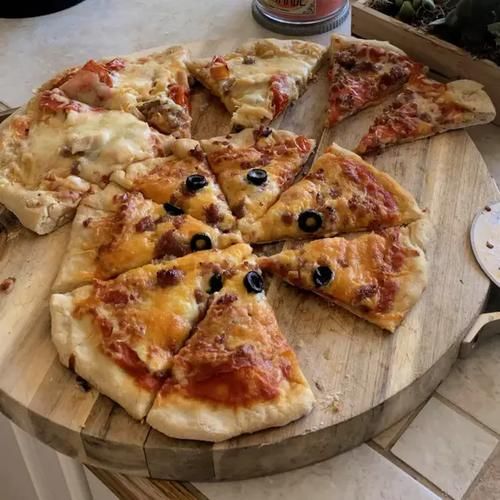 自制披萨的做法视频_披萨面团怎么发酵-第1张图片-山城妙识