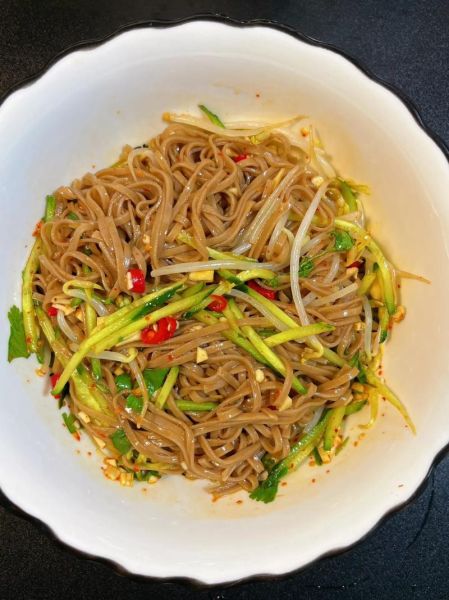 荞麦面条怎么做好吃_家常做法大全-第1张图片-山城妙识 荞麦面条怎么做好吃_家常做法大全-第1张图片-山城妙识