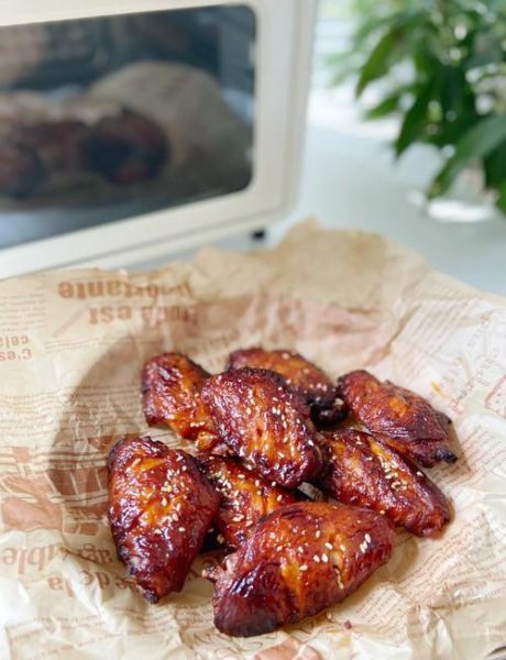 奥尔良烤翅串怎么腌制_奥尔良烤翅串烤箱温度多少-第1张图片-山城妙识