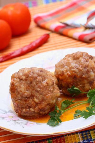 炸肉丸子怎么做_炸肉丸子用什么配料-第3张图片-山城妙识