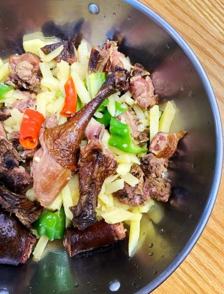 酱板鸭怎么做好吃_酱板鸭做法最正宗的做法-第1张图片-山城妙识