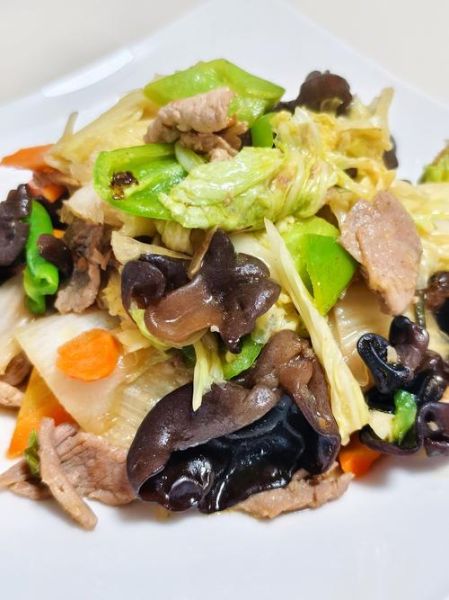 木耳炒白菜怎么做_木耳炒白菜热量高吗-第2张图片-山城妙识