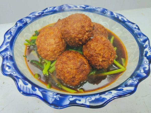 狮子头家常做法_怎么做才松软不柴-第1张图片-山城妙识