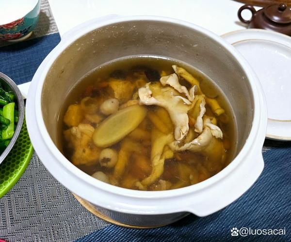 花胶猪肚鸡汤的做法大全_花胶猪肚鸡汤怎么炖最营养-第2张图片-山城妙识 花胶猪肚鸡汤的做法大全_花胶猪肚鸡汤怎么炖最营养-第2张图片-山城妙识