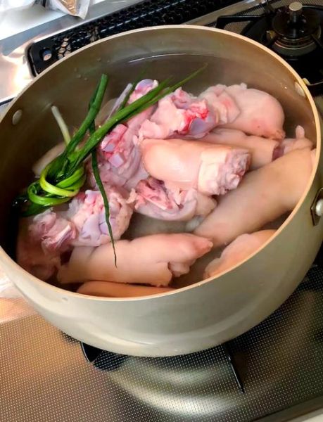 猪蹄冻怎么做_猪蹄冻需要煮多久-第1张图片-山城妙识 猪蹄冻怎么做_猪蹄冻需要煮多久-第1张图片-山城妙识