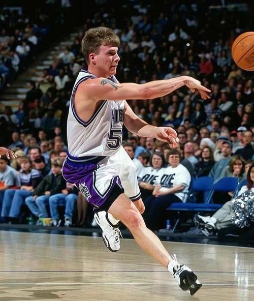 白巧克力NBA是谁_白巧克力为什么叫白巧克力-第3张图片-山城妙识