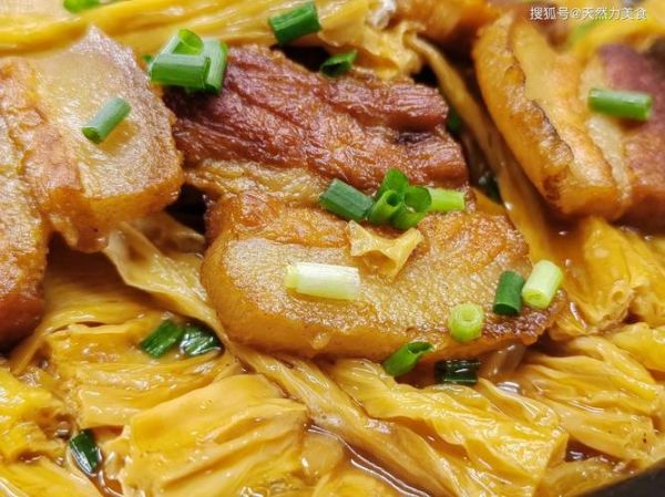 红烧腐竹五花肉怎么做_腐竹先泡还是先焯水-第3张图片-山城妙识 红烧腐竹五花肉怎么做_腐竹先泡还是先焯水-第3张图片-山城妙识