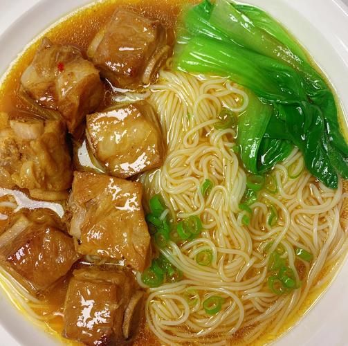 排骨面怎么做好吃_排骨面的家常做法-第1张图片-山城妙识