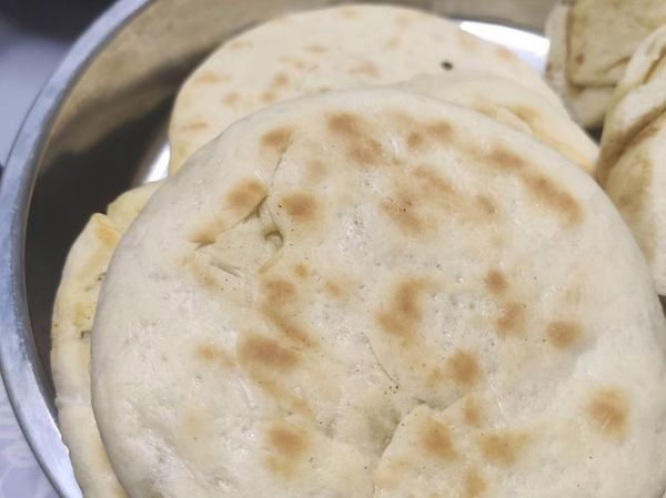 肉夹馍的饼怎么做酥脆_如何让白吉馍外酥里软-第2张图片-山城妙识