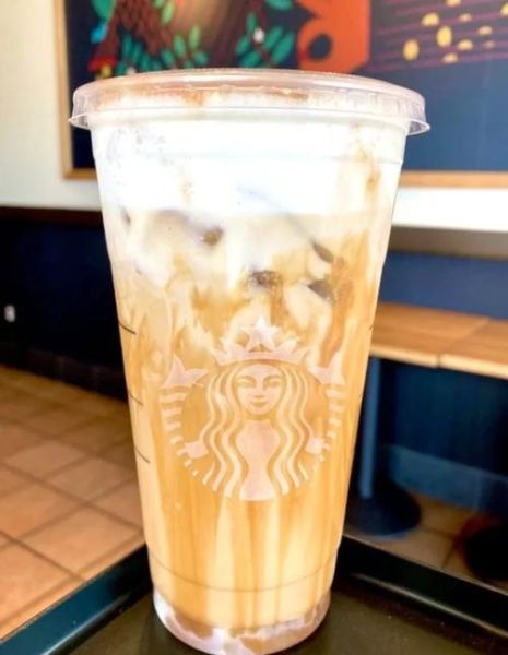 冰焦糖玛奇朵怎么喝_冰焦糖玛奇朵正确喝法-第1张图片-山城妙识 冰焦糖玛奇朵怎么喝_冰焦糖玛奇朵正确喝法-第1张图片-山城妙识