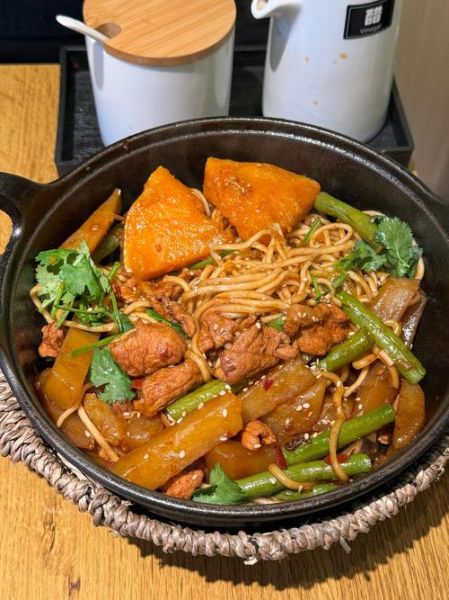 焖面焖多长时间_焖面怎么判断熟没熟-第2张图片-山城妙识 焖面焖多长时间_焖面怎么判断熟没熟-第2张图片-山城妙识