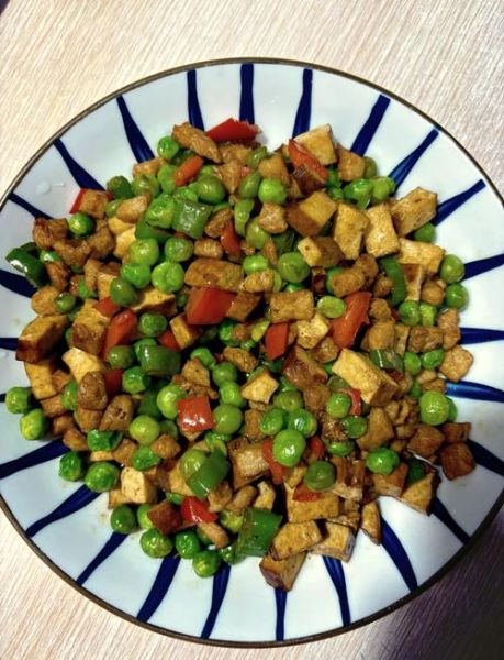 豌豆炒肉末怎么炒好吃_豌豆炒肉末需要焯水吗-第1张图片-山城妙识 豌豆炒肉末怎么炒好吃_豌豆炒肉末需要焯水吗-第1张图片-山城妙识