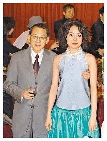 容祖儿真的夹春卷了吗_真相揭秘-第2张图片-山城妙识