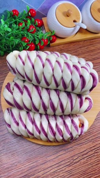 紫薯花卷怎么做_紫薯花卷做法大全-第1张图片-山城妙识 紫薯花卷怎么做_紫薯花卷做法大全-第1张图片-山城妙识