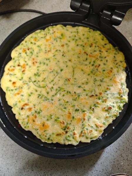 槐花鸡蛋饼怎么做_槐花鸡蛋饼的家常做法-第1张图片-山城妙识