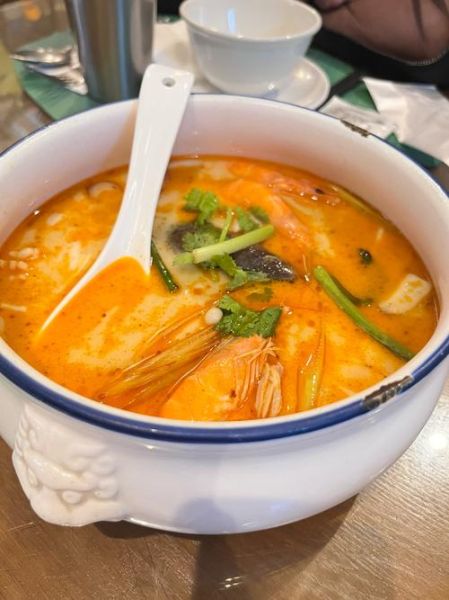 冬阴功汤涮什么菜最好吃_冬阴功火锅配菜推荐-第1张图片-山城妙识