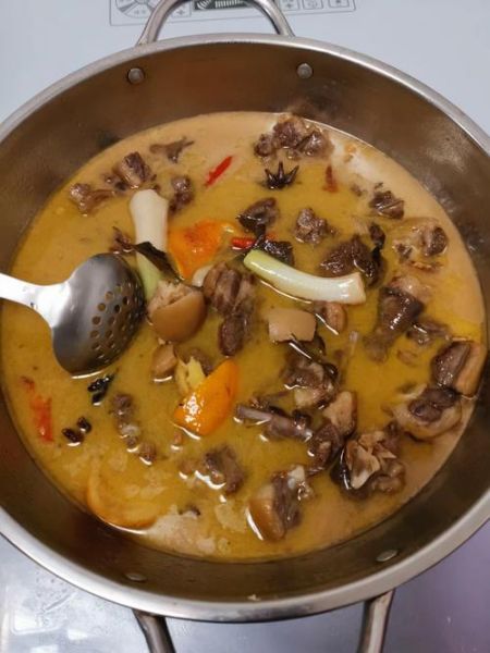 狗肉火锅怎么做_湘菜狗肉火锅正宗做法-第1张图片-山城妙识