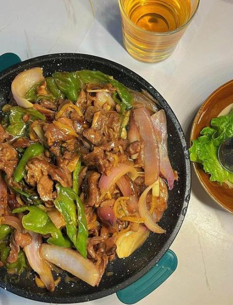 铁板烤牛肉怎么做_铁板烤牛肉腌制配方-第1张图片-山城妙识 铁板烤牛肉怎么做_铁板烤牛肉腌制配方-第1张图片-山城妙识