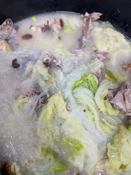 鸭架豆腐汤怎么炖好喝_鸭架豆腐汤做法详解-第1张图片-山城妙识 鸭架豆腐汤怎么炖好喝_鸭架豆腐汤做法详解-第1张图片-山城妙识