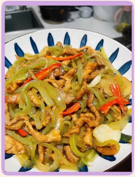 肉炒莴笋怎么做_莴笋炒肉要不要焯水-第2张图片-山城妙识 肉炒莴笋怎么做_莴笋炒肉要不要焯水-第2张图片-山城妙识