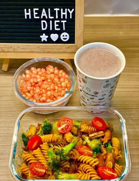 午餐吃什么最营养最健康_上班族午餐怎么搭配-第1张图片-山城妙识