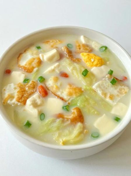 喝什么汤对皮肤好_哪些汤能美白润肤-第2张图片-山城妙识