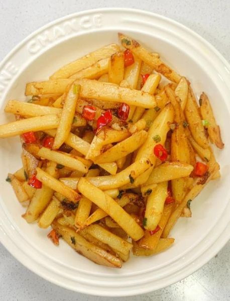 红烧土豆条怎么做才好吃_红烧土豆条要不要先焯水-第1张图片-山城妙识 红烧土豆条怎么做才好吃_红烧土豆条要不要先焯水-第1张图片-山城妙识