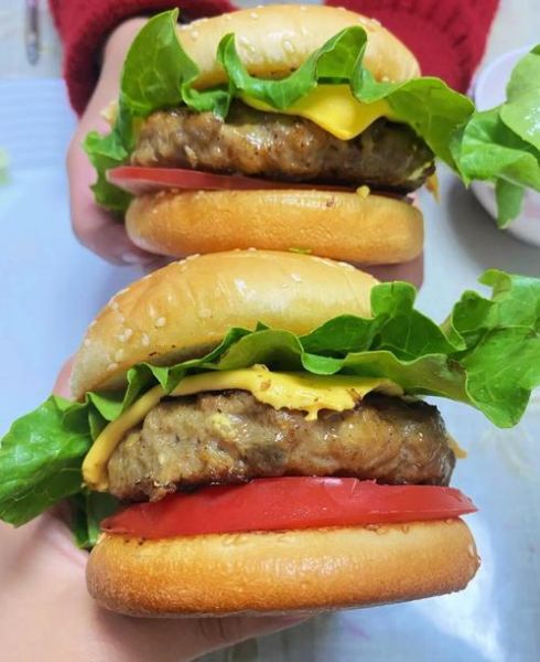 在家做汉堡包怎么做_在家做汉堡包需要什么材料-第3张图片-山城妙识