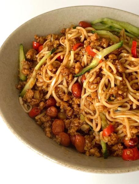 家常拌面怎么做最好吃_拌面酱汁怎么调-第3张图片-山城妙识