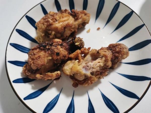 炸鸡腿怎么腌制才入味_炸鸡腿腌制配料有哪些-第2张图片-山城妙识