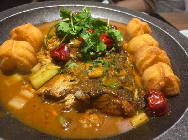 红烧塘鱼头怎么烧_红烧塘鱼头做法步骤-第3张图片-山城妙识