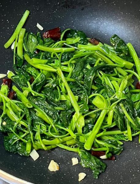 干空心菜怎么炒好吃_干空心菜做法大全-第1张图片-山城妙识