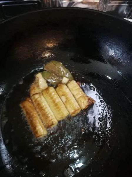 葱烧海参蹄筋怎么做_葱烧海参蹄筋的家常做法-第3张图片-山城妙识 葱烧海参蹄筋怎么做_葱烧海参蹄筋的家常做法-第3张图片-山城妙识