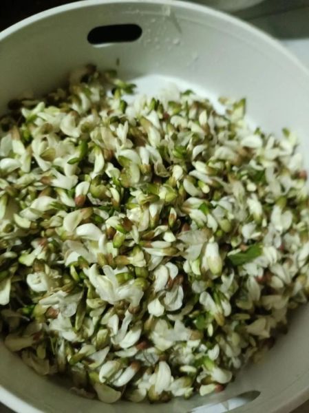 槐花麦饭蒸多久_槐花麦饭蒸多长时间-第3张图片-山城妙识 槐花麦饭蒸多久_槐花麦饭蒸多长时间-第3张图片-山城妙识