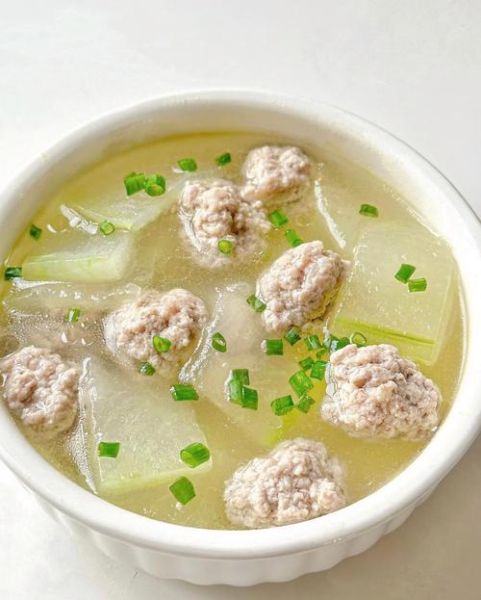 冬瓜丸子汤放什么调料_冬瓜丸子汤怎么调味-第1张图片-山城妙识