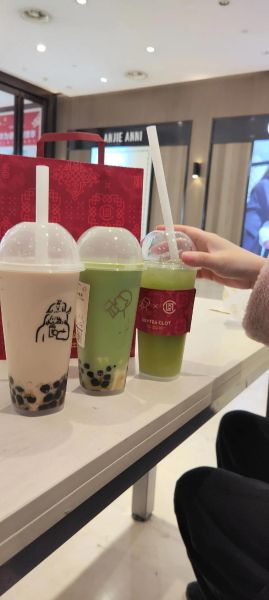 手捧奶茶怎么拍好看_奶茶照片拍摄技巧-第1张图片-山城妙识