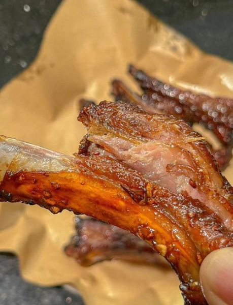 叉烧排骨电影好看吗_叉烧排骨电影剧情解析-第1张图片-山城妙识