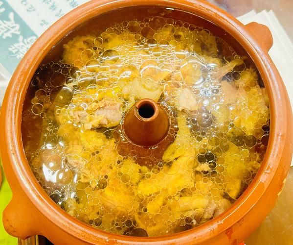 汽锅鸡怎么做_汽锅鸡正宗做法-第1张图片-山城妙识