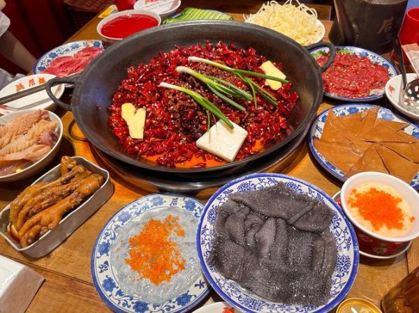 火锅发朋友圈配什么文案_火锅图片怎么拍才吸睛-第3张图片-山城妙识
