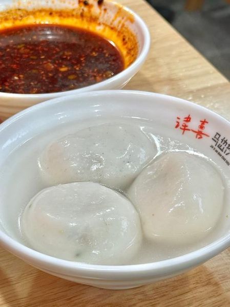 小汤圆搭配什么煮好吃_甜咸汤底推荐-第3张图片-山城妙识