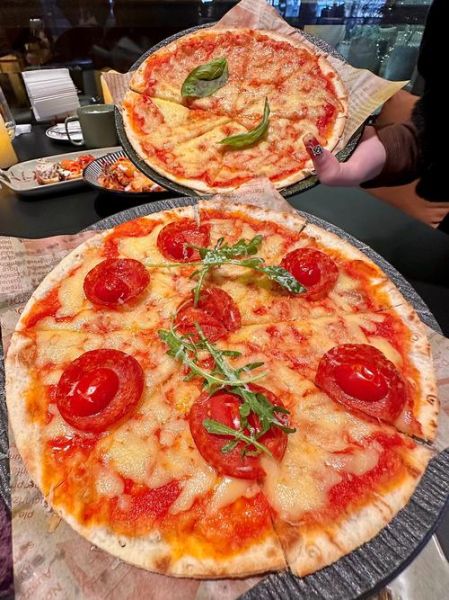 薄底披萨饼皮怎么做_薄底披萨饼皮配方比例-第1张图片-山城妙识 薄底披萨饼皮怎么做_薄底披萨饼皮配方比例-第1张图片-山城妙识