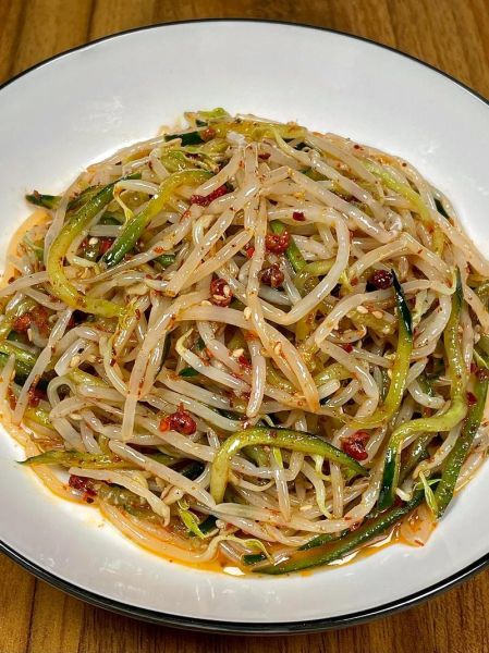 凉拌黄豆芽菜怎么做_黄豆芽焯水几分钟才脆-第1张图片-山城妙识