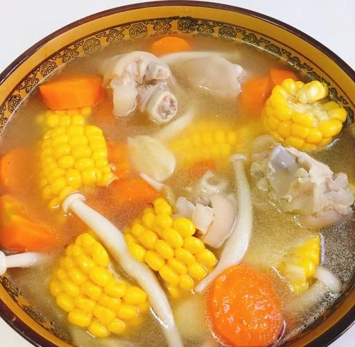玉米猪蹄汤的做法_玉米猪蹄汤的营养价值-第1张图片-山城妙识 玉米猪蹄汤的做法_玉米猪蹄汤的营养价值-第1张图片-山城妙识