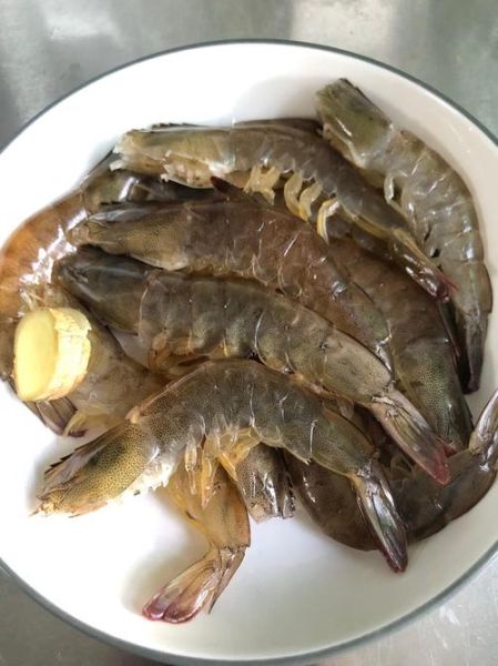 红烧大虾怎么做好吃_家常红烧大虾的做法步骤-第3张图片-山城妙识